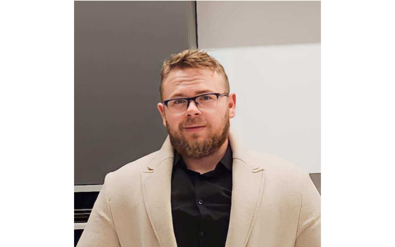 Deven Schuller Erfahrungen 🥇 Finanzexperte 2024 Neuronetik, Wiki ...